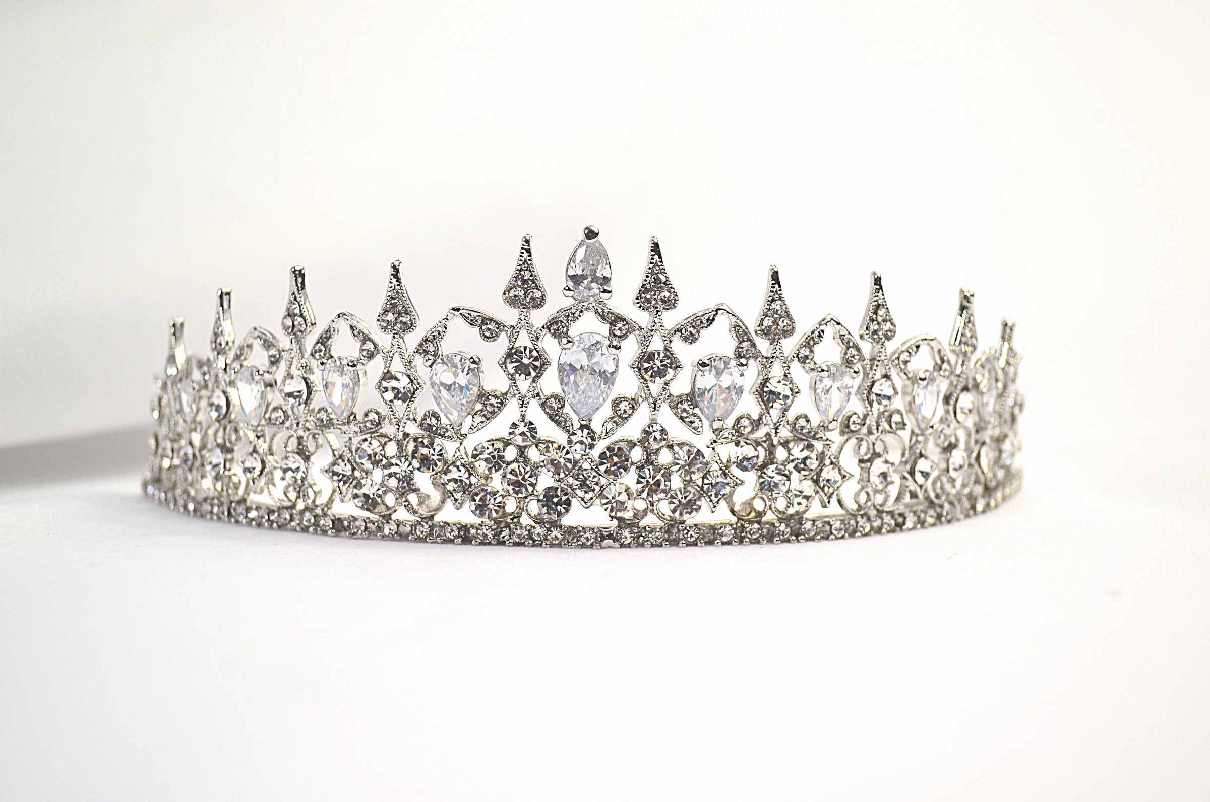 Replica Tiaras from around the World | The Royal Look For Less – The ...