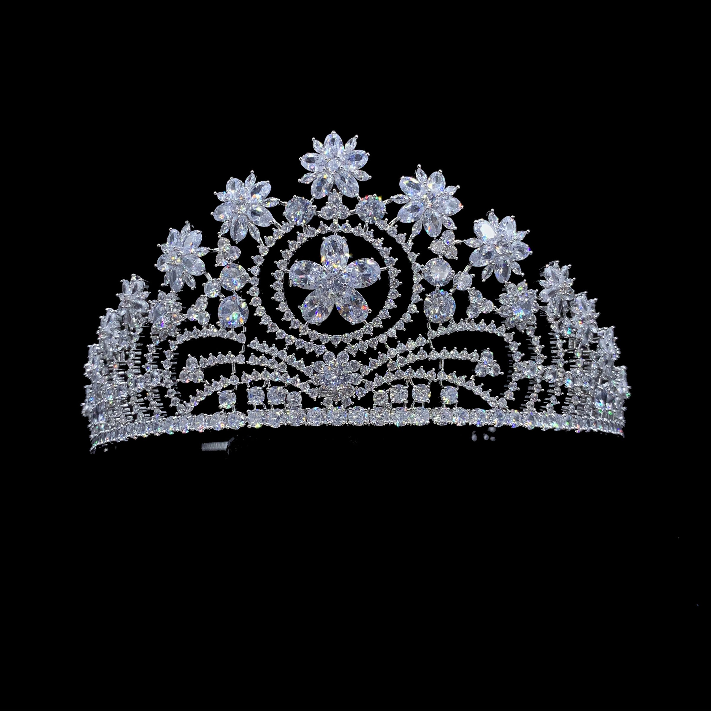 Luxury Tiaras – The Royal Look For Less
