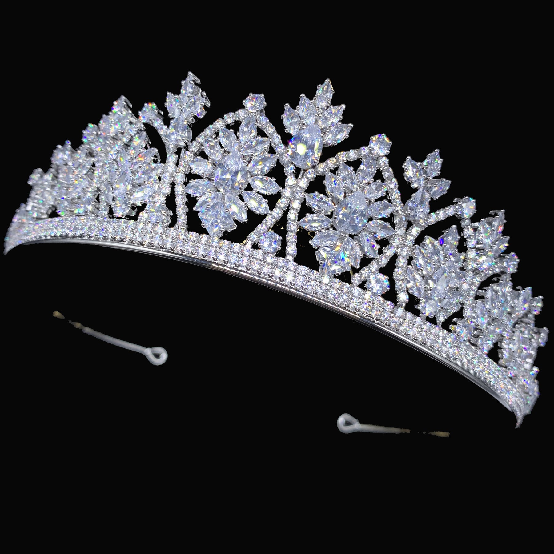 Luxury Tiaras – The Royal Look For Less